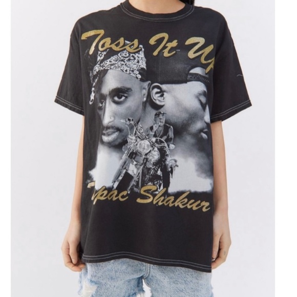 Urban Outfitters | Tops | Nwt Uo Tupac Shakur Toss It Up Tshirt 2pac ...